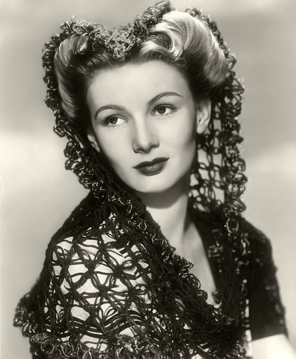 NAKARAJAN: VERONICA LAKE ,UNCONVENTIONAL HAIR STYLE AMERICAN ACTRESS ...