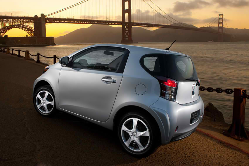 Scion iQ 2012 Review