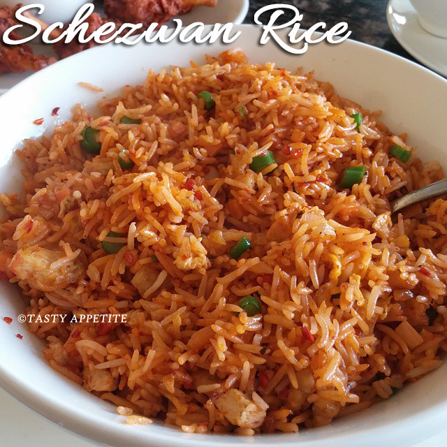 Schezwan Chicken Fried Rice / Schezwan Fried Rice Recipe / Schezwan Recipes