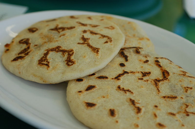 CHEF AT HOME 360: Pupusa
