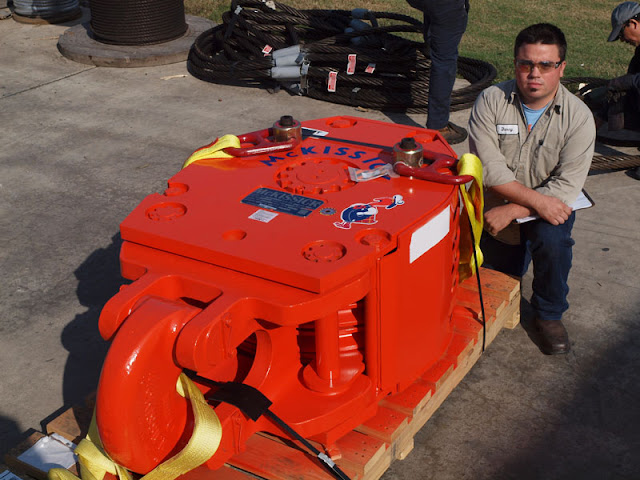 Crosbydistributor.com - chain, Hooks & Swivels: Quality analysis of ...