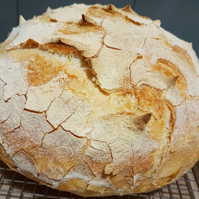 Esse é um pão bem simples, mas a ideia é que seja mesmo, pois tem a ...