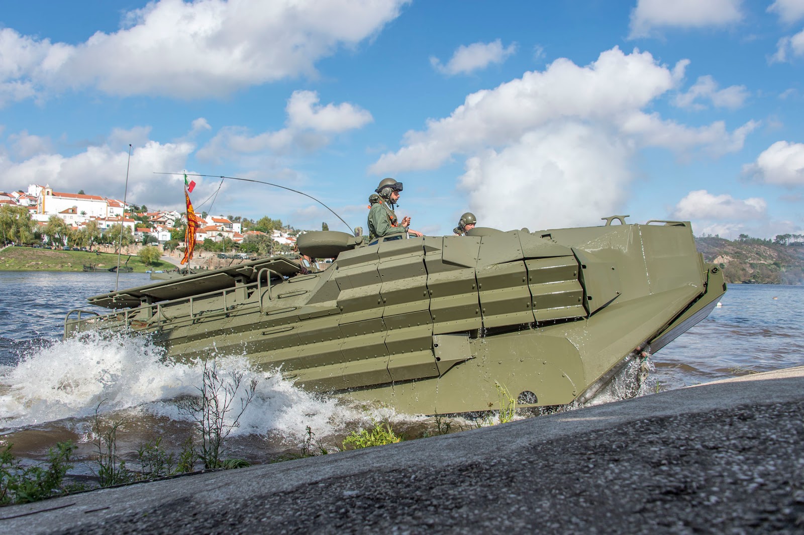 Images of AAV7 - JapaneseClass.jp