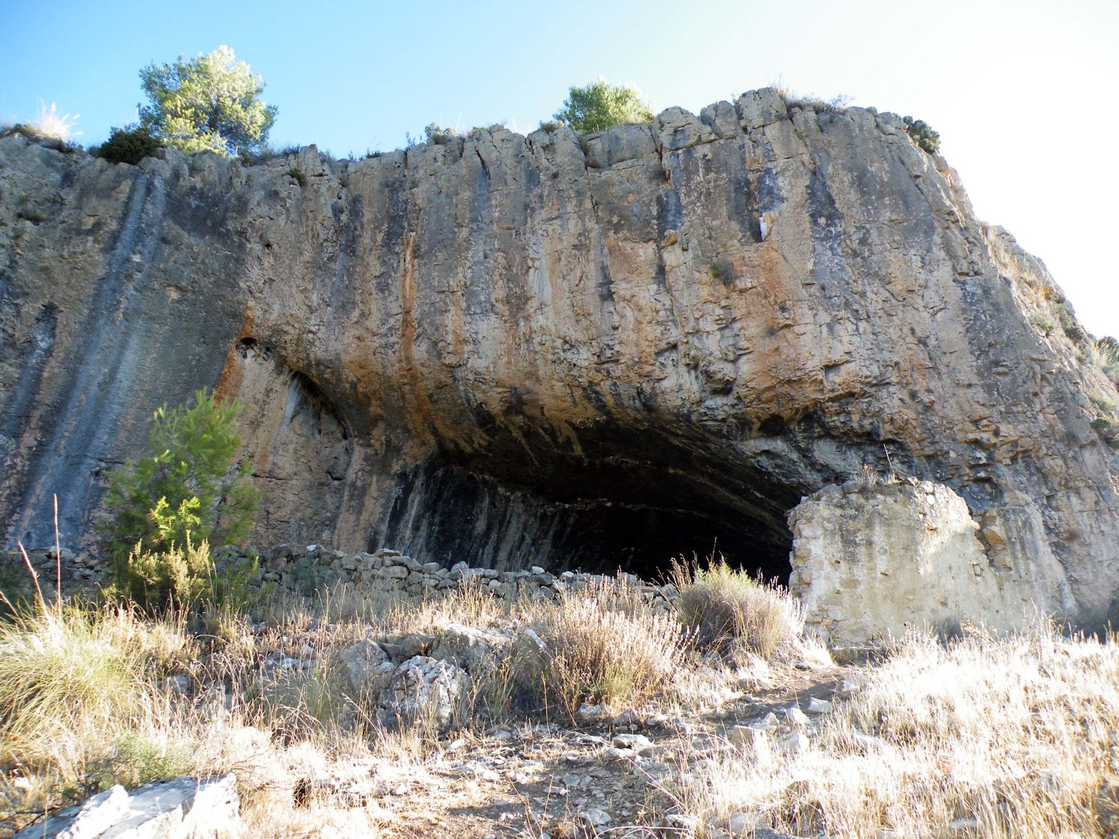 Alicante a pie: LA COVA NEGRA DE BIAR