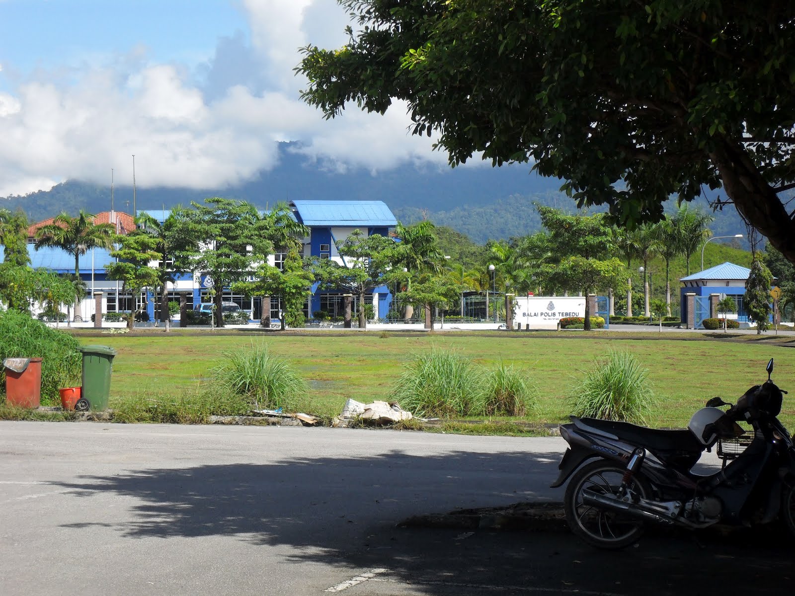 KAMPUNG TEBEDU: Tebedu Village