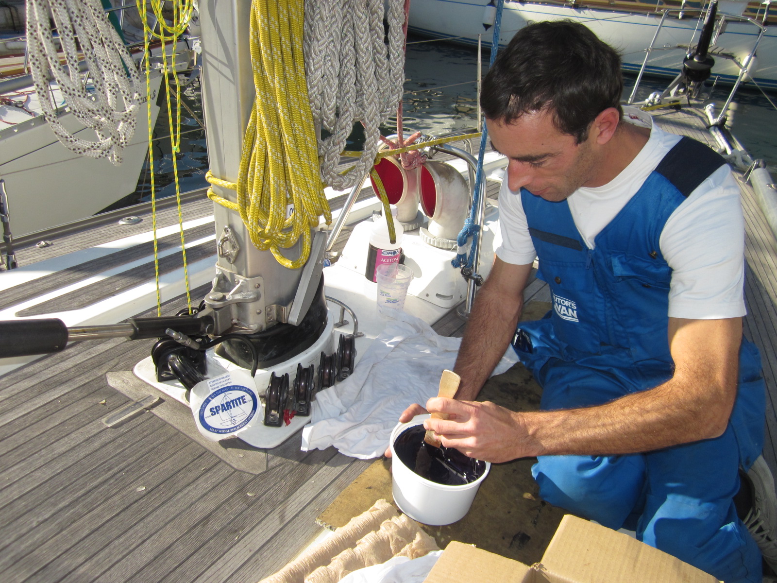 NAUTOR'S SWAN VILLEFRANCHE: Spartite mast choking