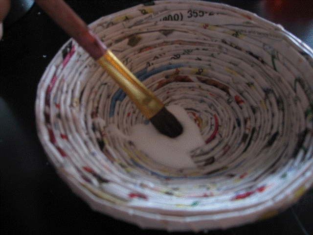 Twisted Planet Designs: Rolled Paper Bowl Tutorial