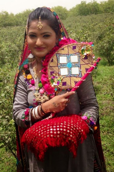 Kajol Sindhu Sindhi Model And Actress.