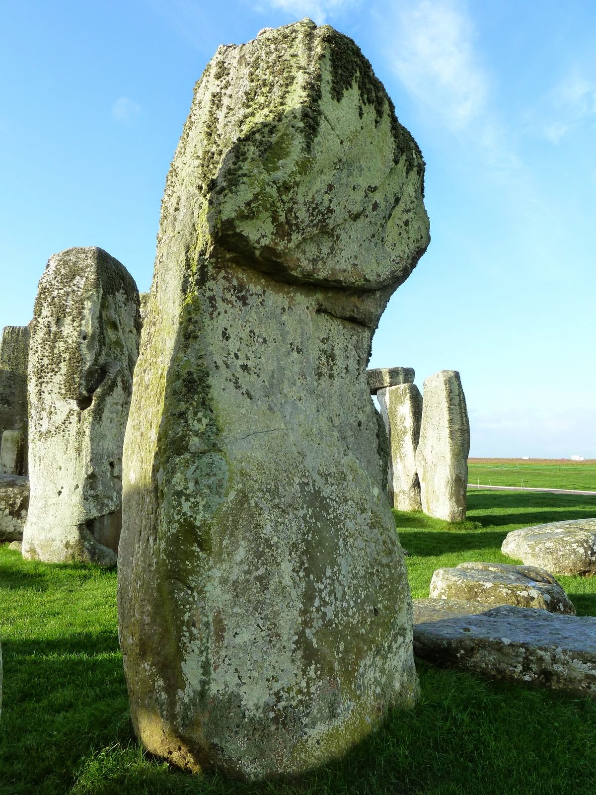 The Stones of Stonehenge: Stone 27