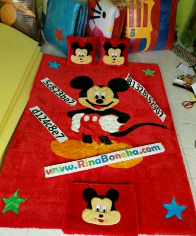 Karpet rasfur fullset motif mickey mouse warna hijau - Rina Boneka