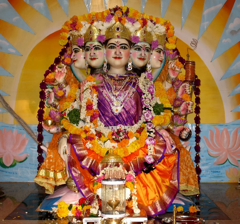 Sathya Sai with Students: The Glory of Gayatri - Part 1