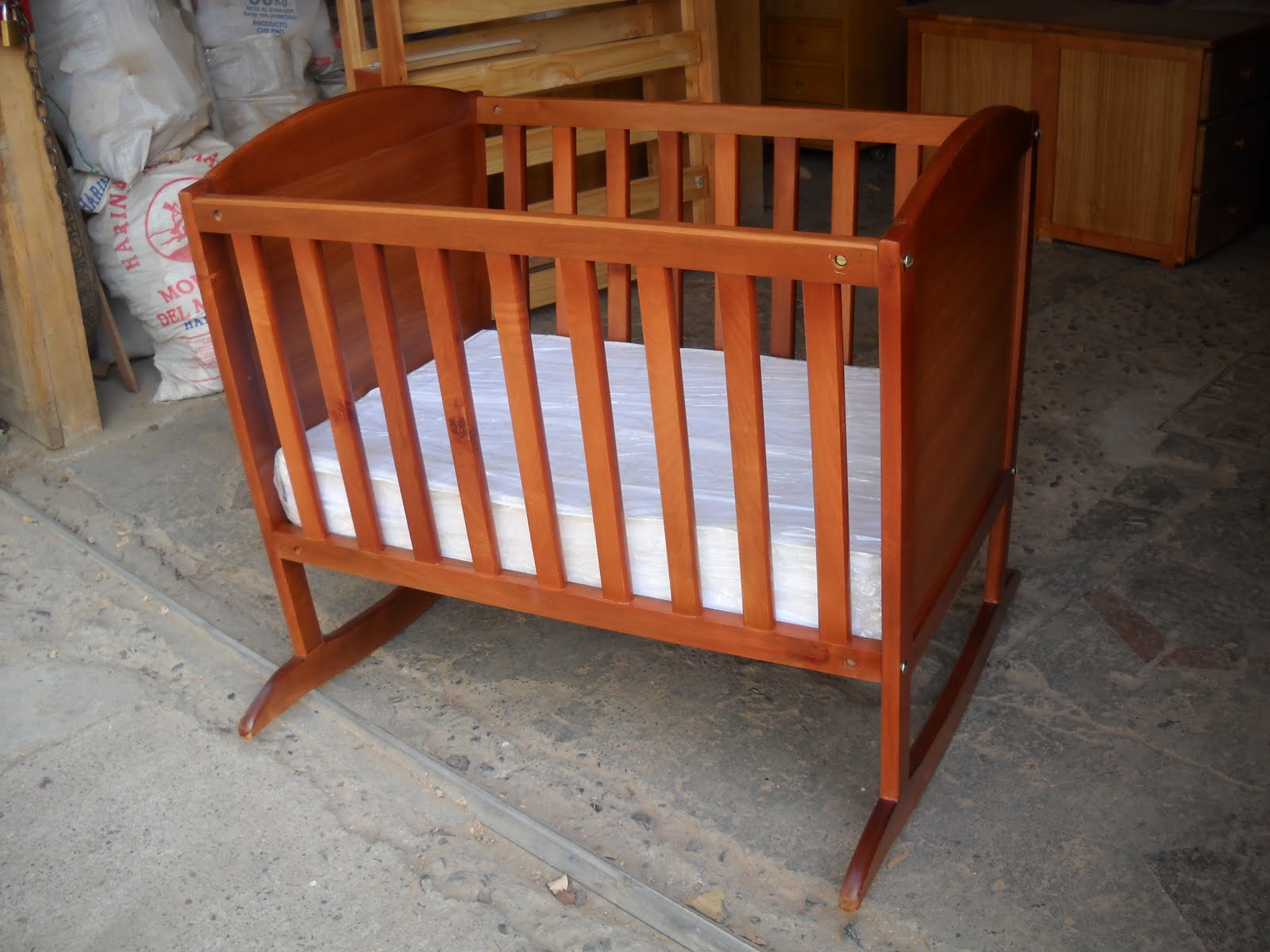 Cuna mecedora - Imagui