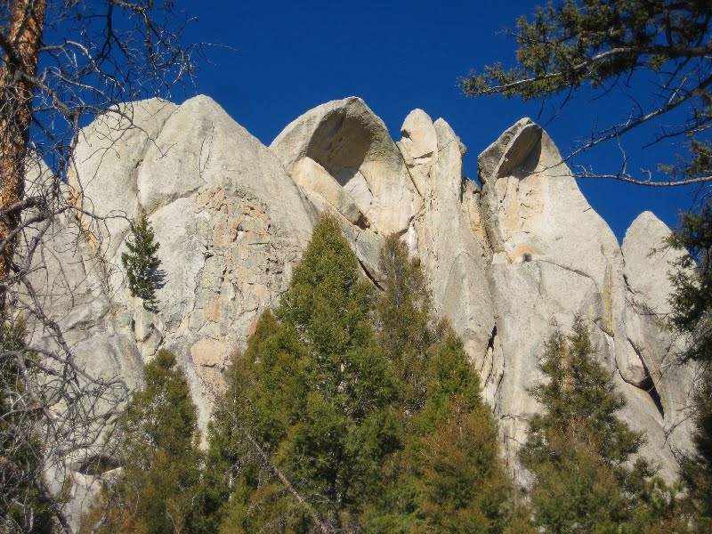 Bouldering the Backwaters- Montana Bouldering: Humbug Spire Exploration
