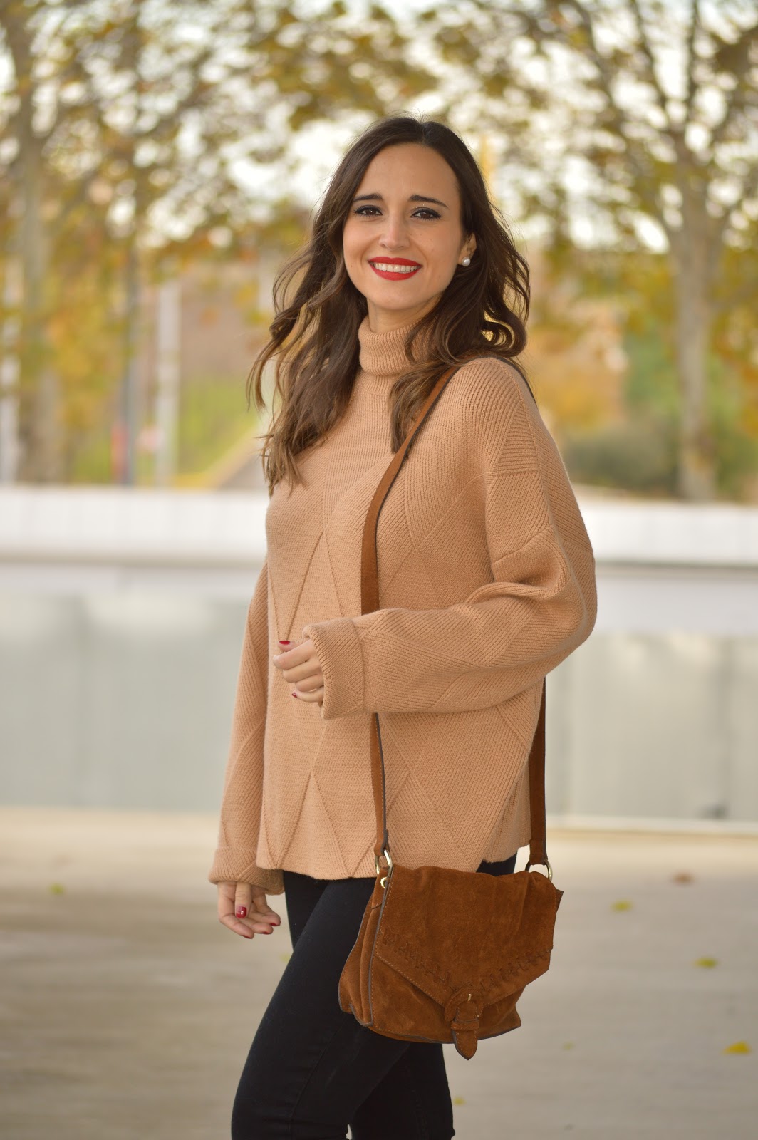 1000 MANERAS DE VESTIR: Camel sweater