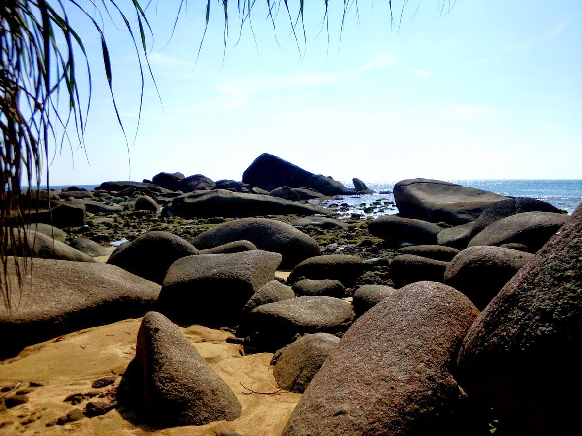 Objek Wisata Pantai Temajuk | SINGKAWANG BLOG™