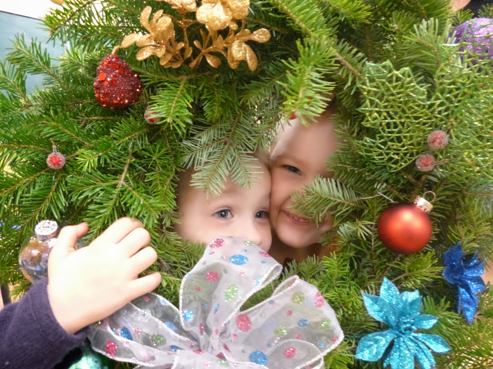 WHAM KIDS: Family Wreath Making Program