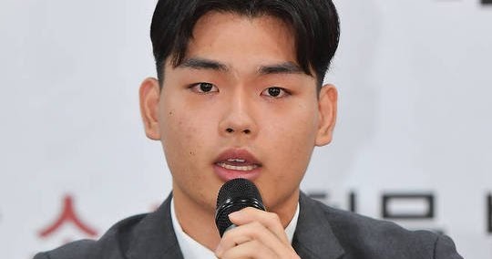 The East Light's Lee Seok Cheol touches on why the remaining members ...