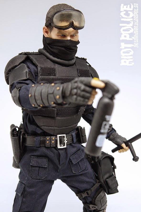 toyhaven: Review 1: ZCWO 1/6th scale United States Riot Police "Shawn ...