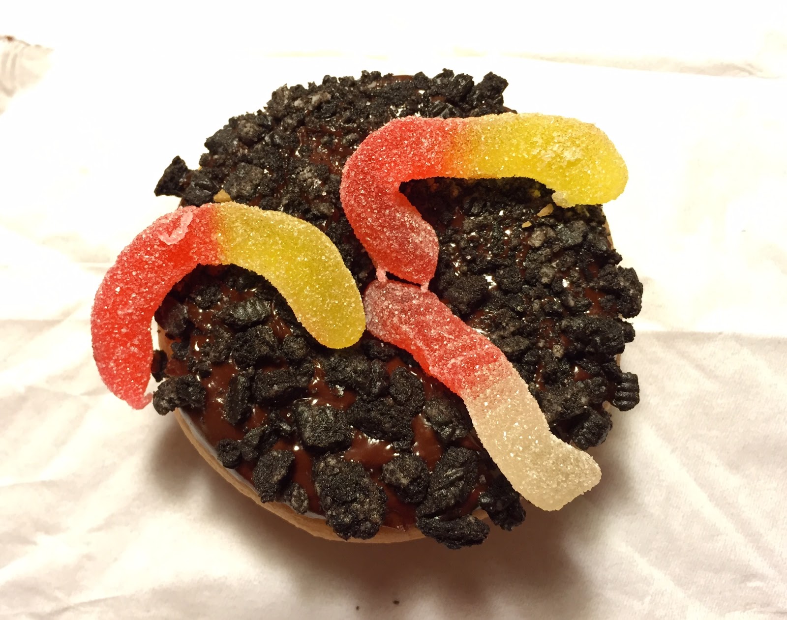 Dirt & Worms With Oreo Donut From Tim Hortons / ティム・ホートンズのダート&ミミズとオレオ ...
