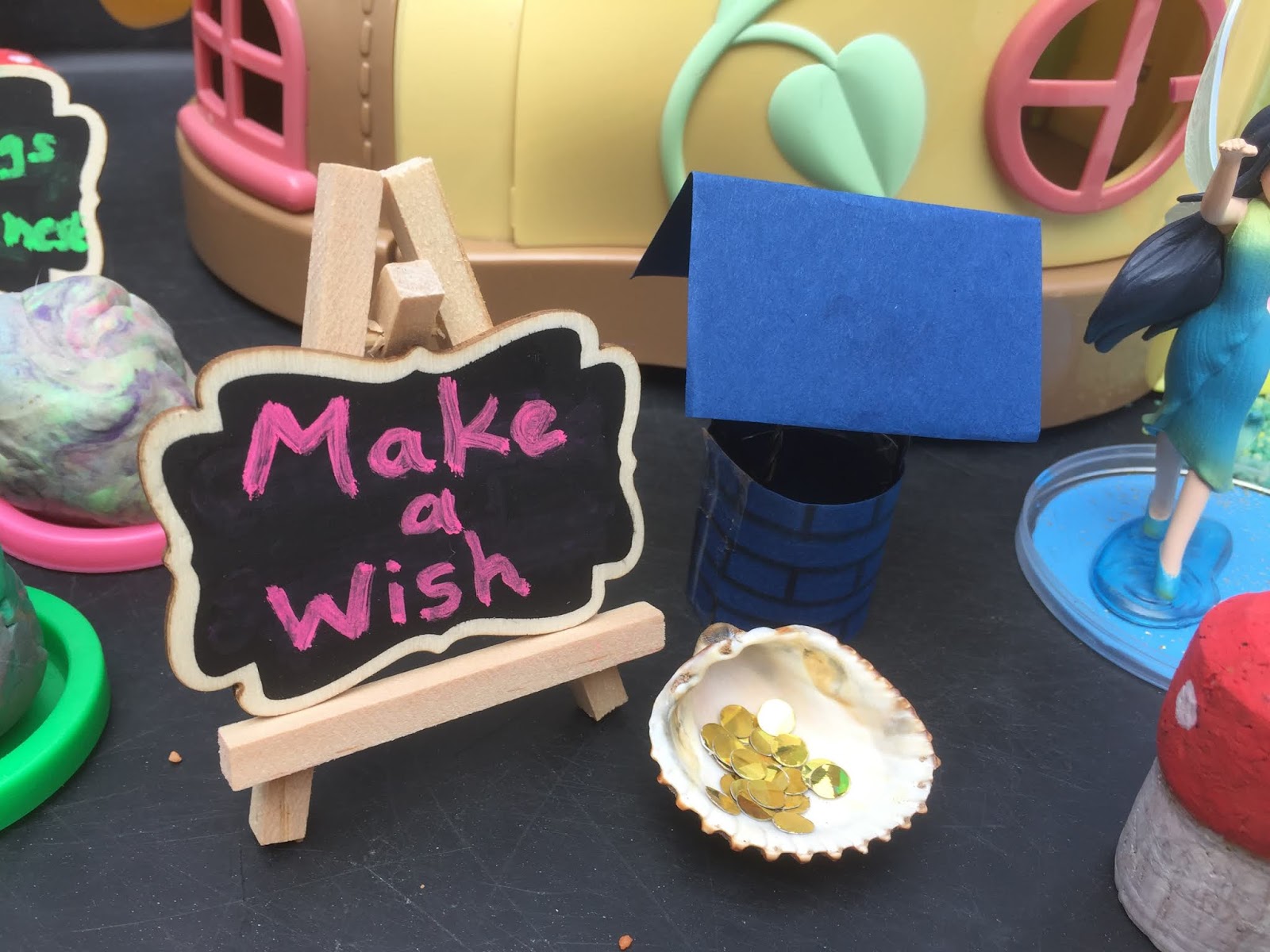 Fairy & Dragon World Tuff tray