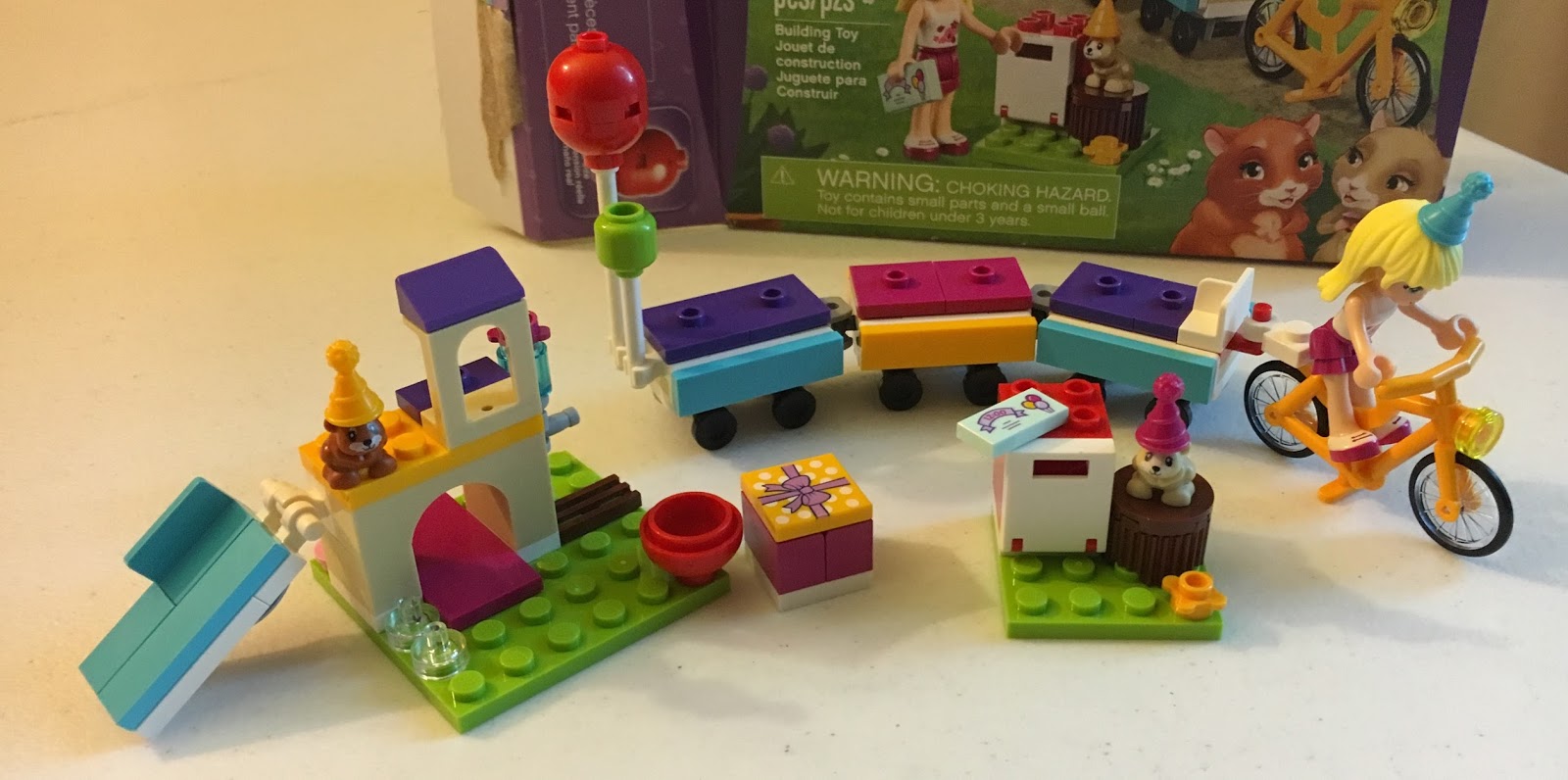 Dark Cloud Blogs: LEGO Friends Party Train 41111 Set Review for MF0