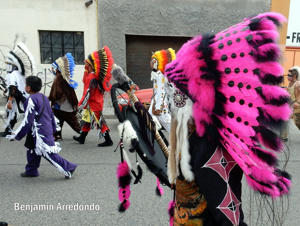 El Señor del Hospital: Los Apaches (o Comanches) Danza arraigada en ...