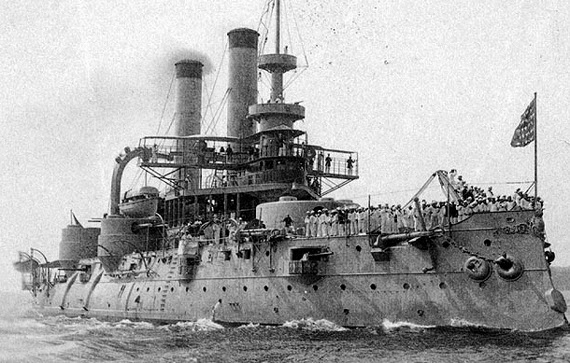 Renitor: Historia del acorazado