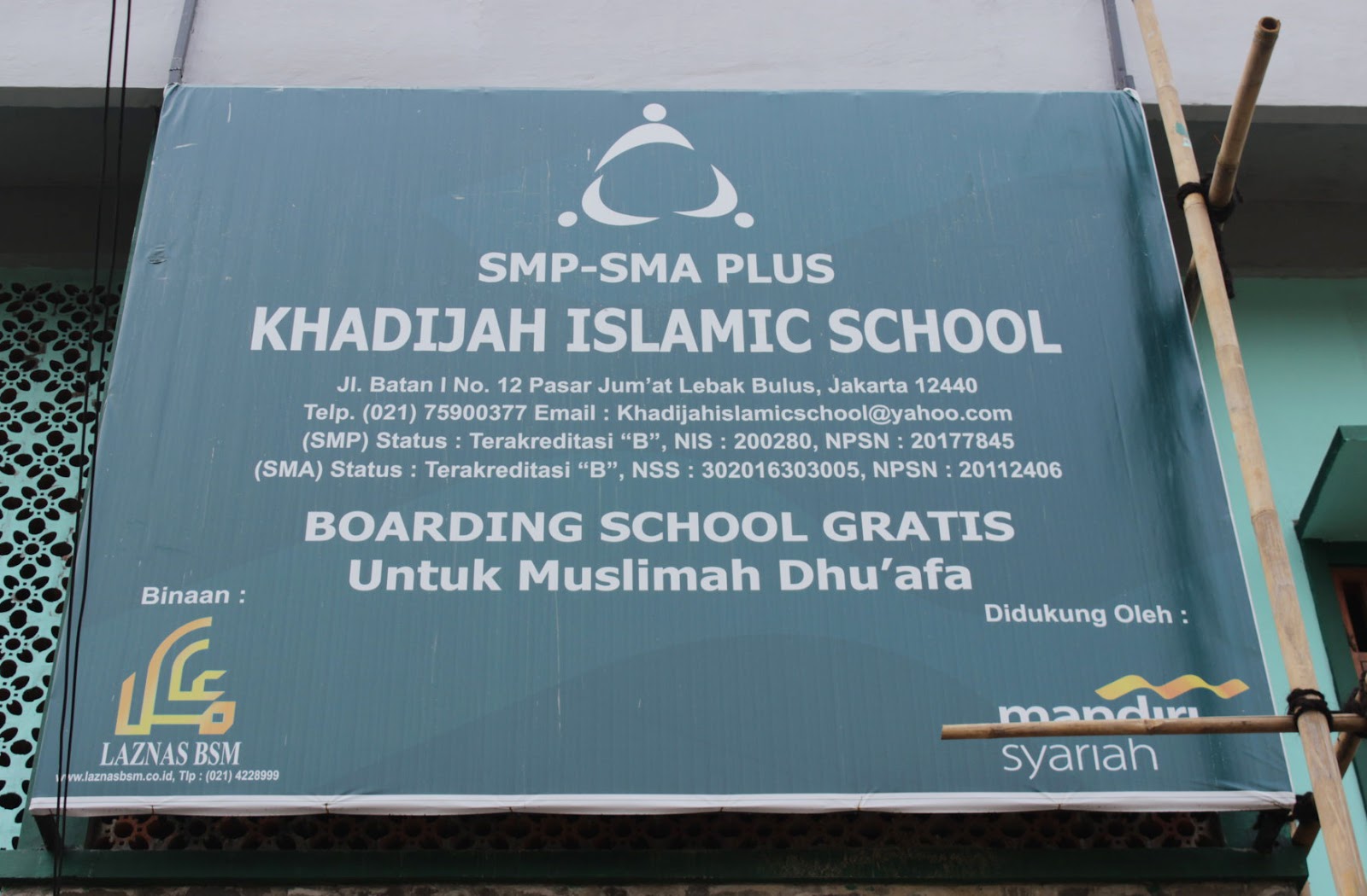 Social Service of Character Building : Teaching in SMA-Plus Khadijah ...