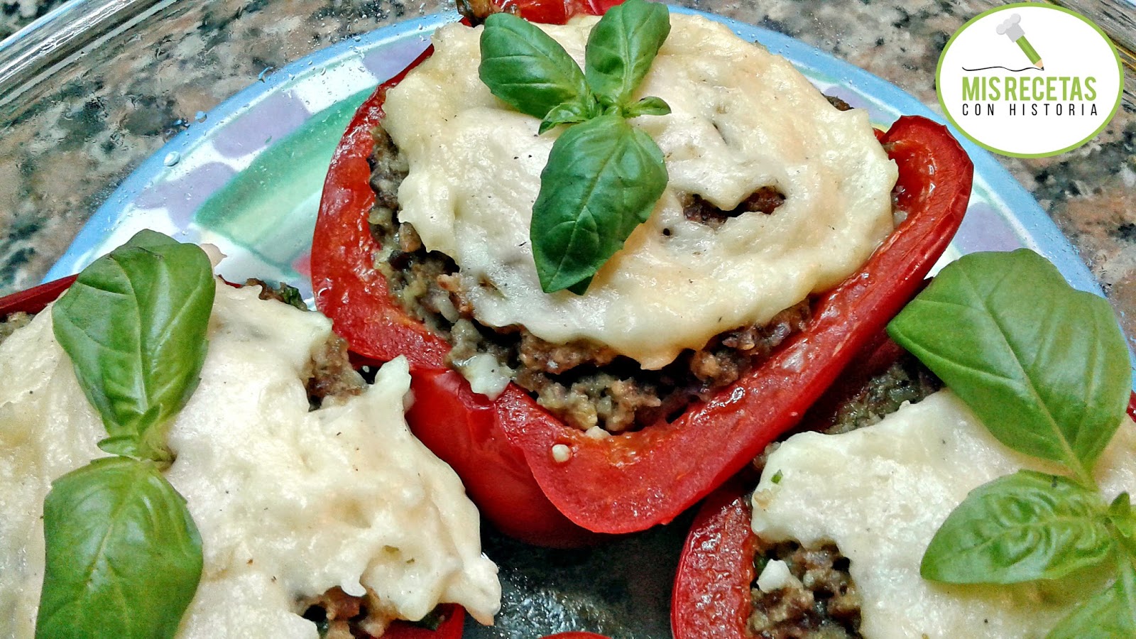 Mis Recetas con Historia: Morrones rellenos de carne al micro
