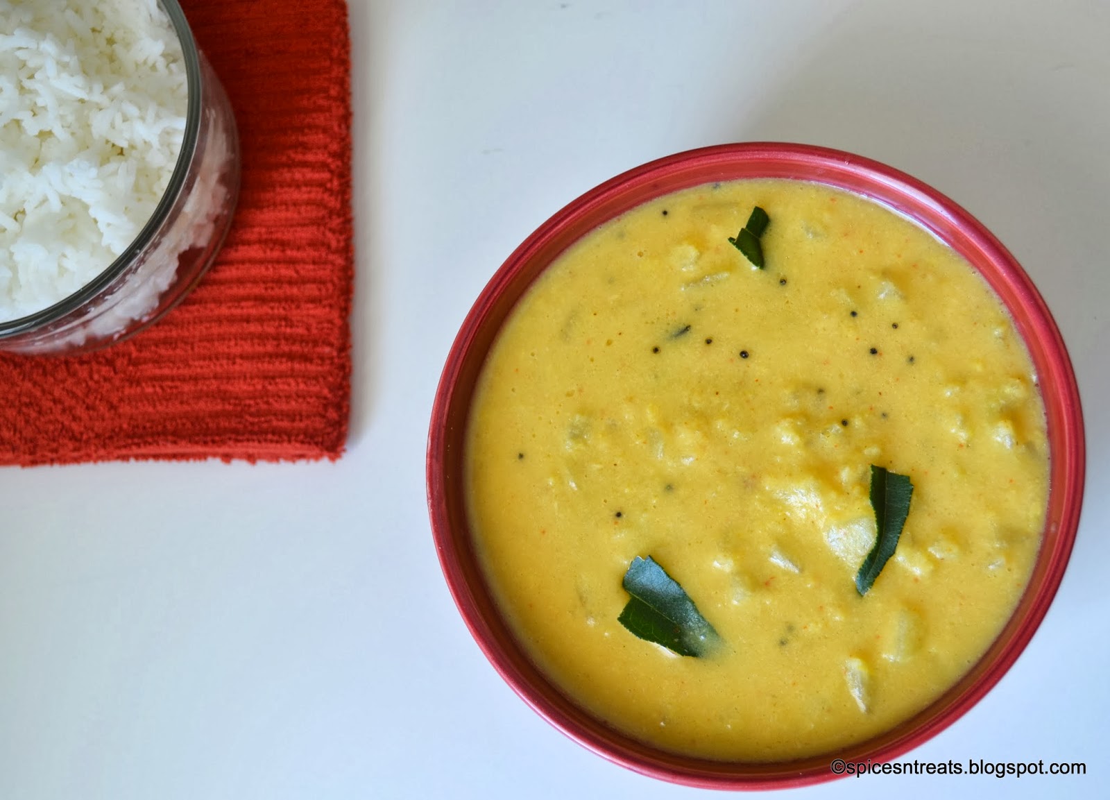 Spices and Treats: Noolkol Kootu | Kohlrabi with dhal