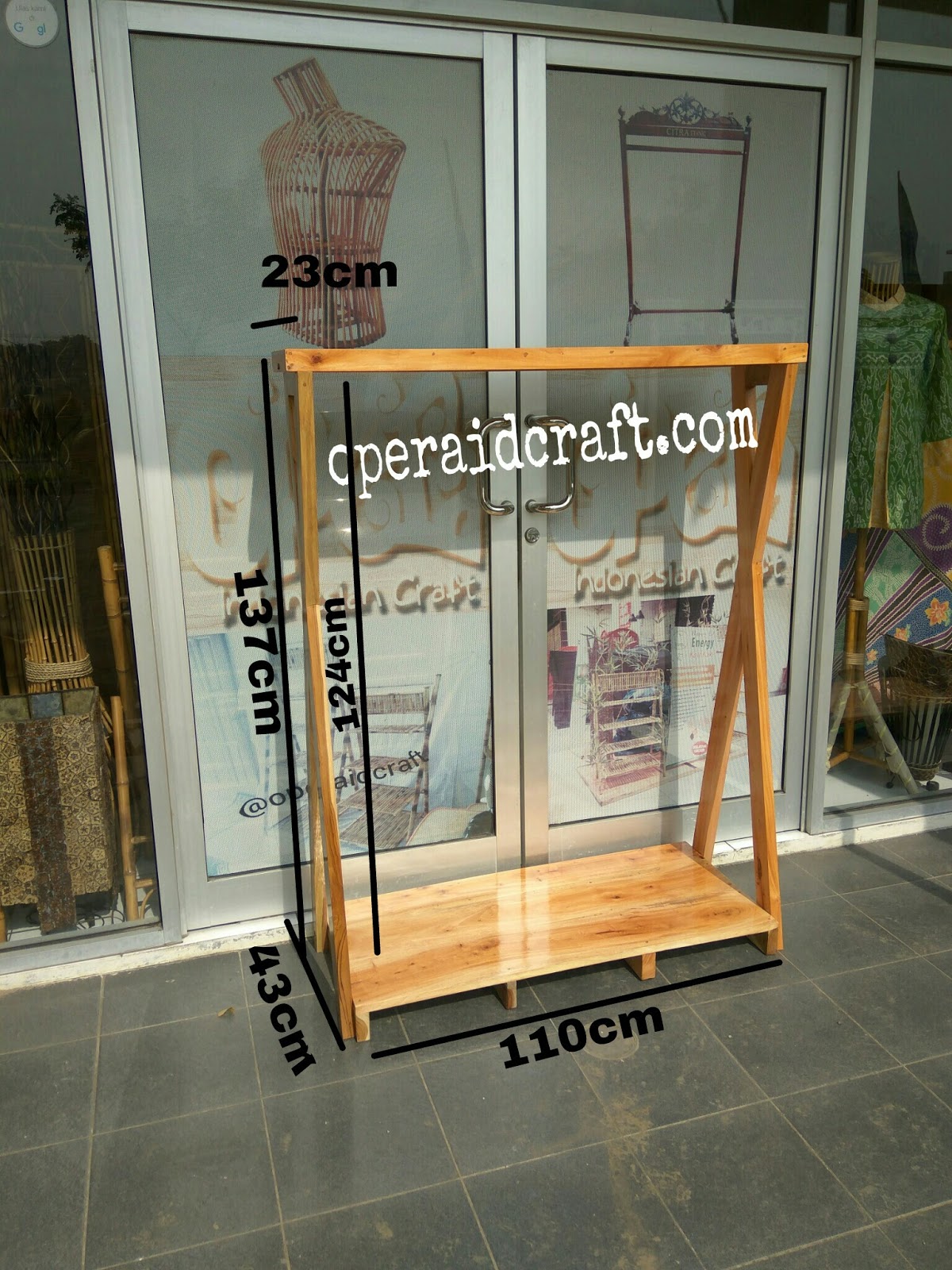 Waroeng Opera Indonesian Craft: Gawangan Batik