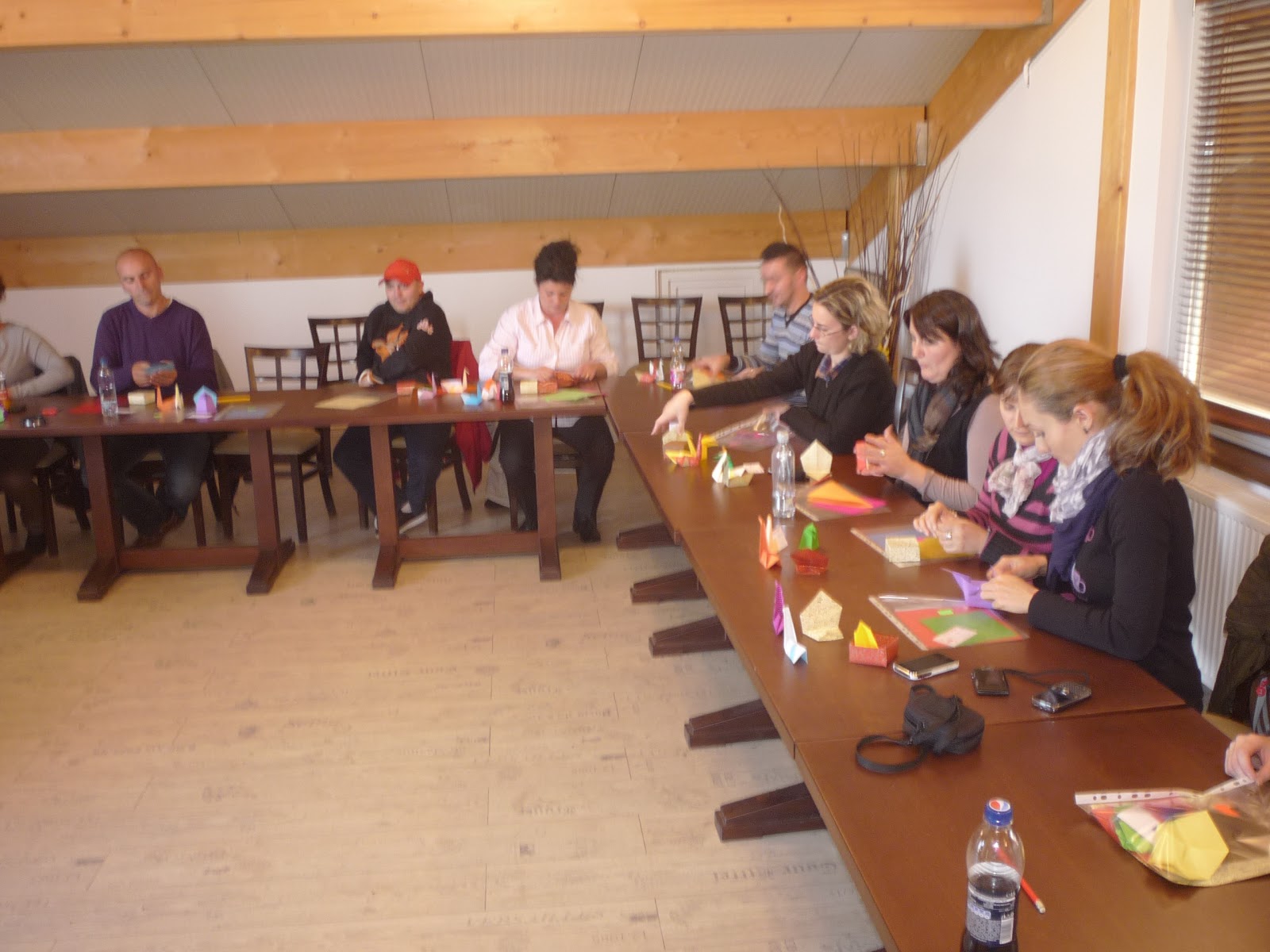 Cursuri Origami: Team building la Henkel România