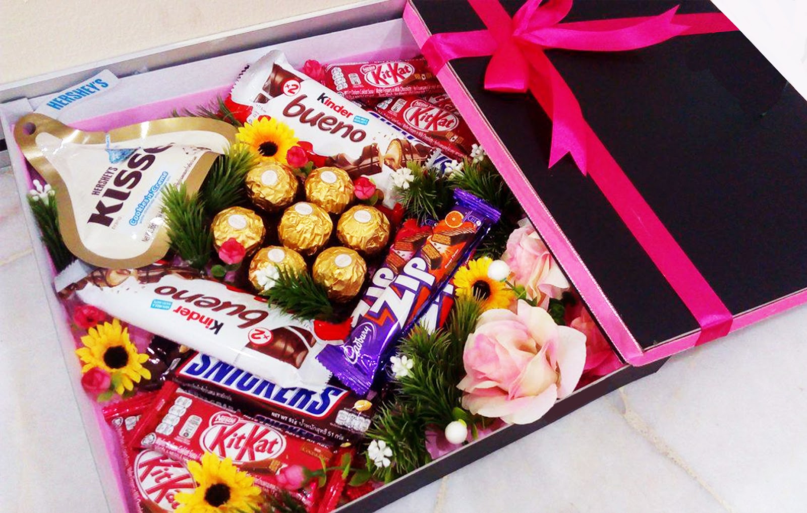 Luxury Box of Chocolate - Gubahan Coklat