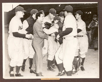 Dodgers Blue Heaven: Blog Kiosk: 5/29/2015 - Dodger Links - Grandal ...