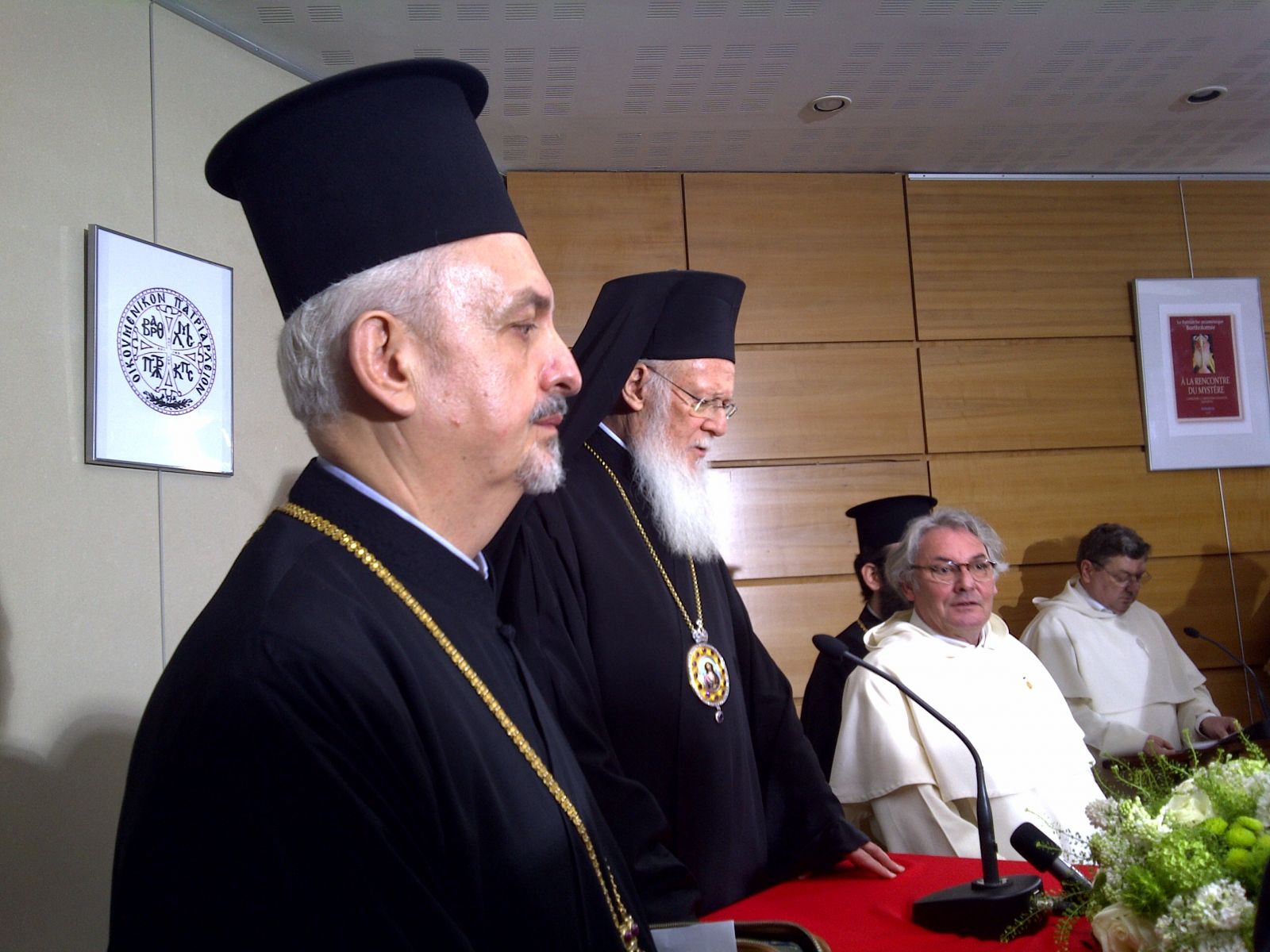 ΦΩΣ ΦΑΝΑΡΙΟΥ: Ο ΠΑΤΡΙΑΡΧΗΣ ΣΤΗ ΓΑΛΛΙΑ ΚΑΙ ΣΤΗ ΒΗΡΥΤΟ ΓΙΑ ΤΗΝ ΚΗΔΕΙΑ ΤΟΥ ...