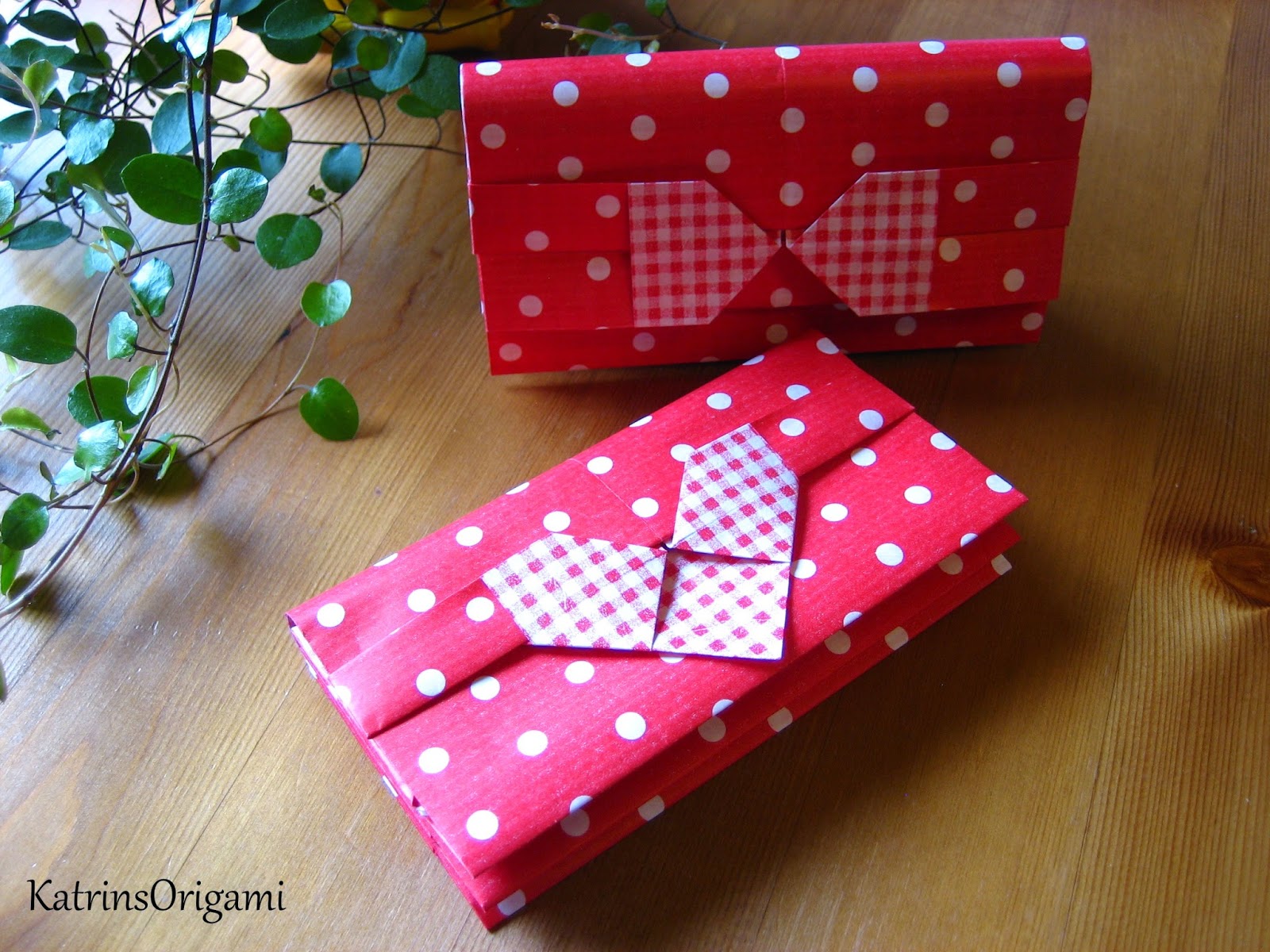Origami die Kunst des Papierfaltens: Origami Portemonnaie