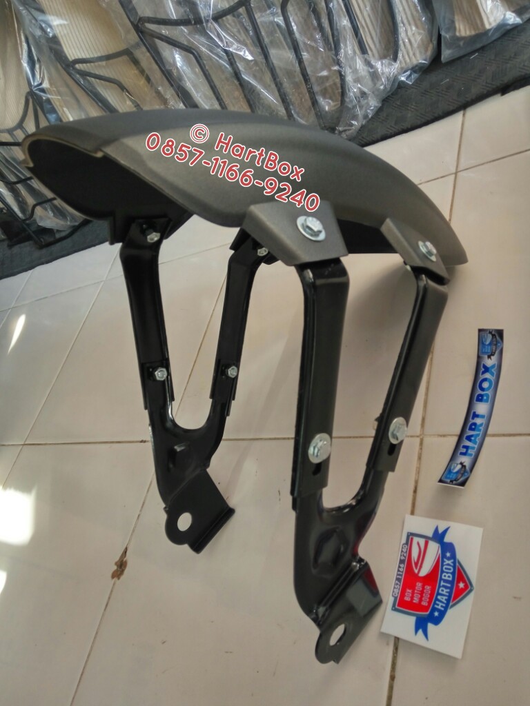 Mudguard / Spakbor Belakang Kolong Variasi Universal r15,xabre, vixion ...