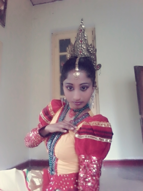 Traditional Dance: Pahatharata Dance