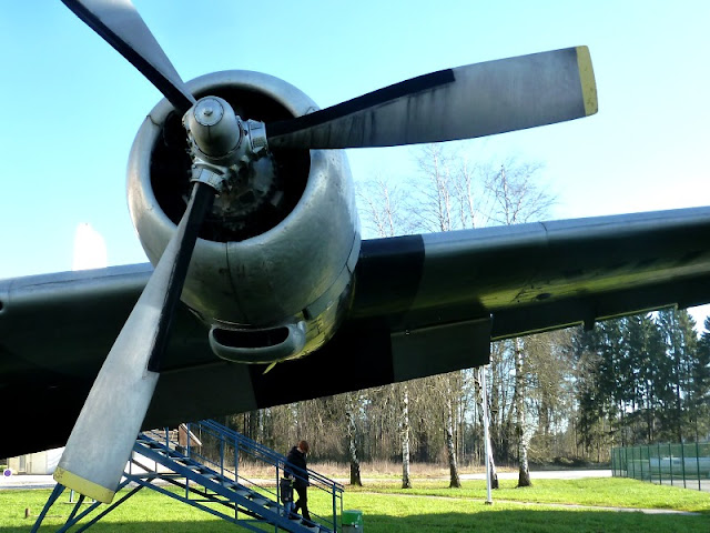 Zelena hiška: Ideja za izlet: Brnik in letalo