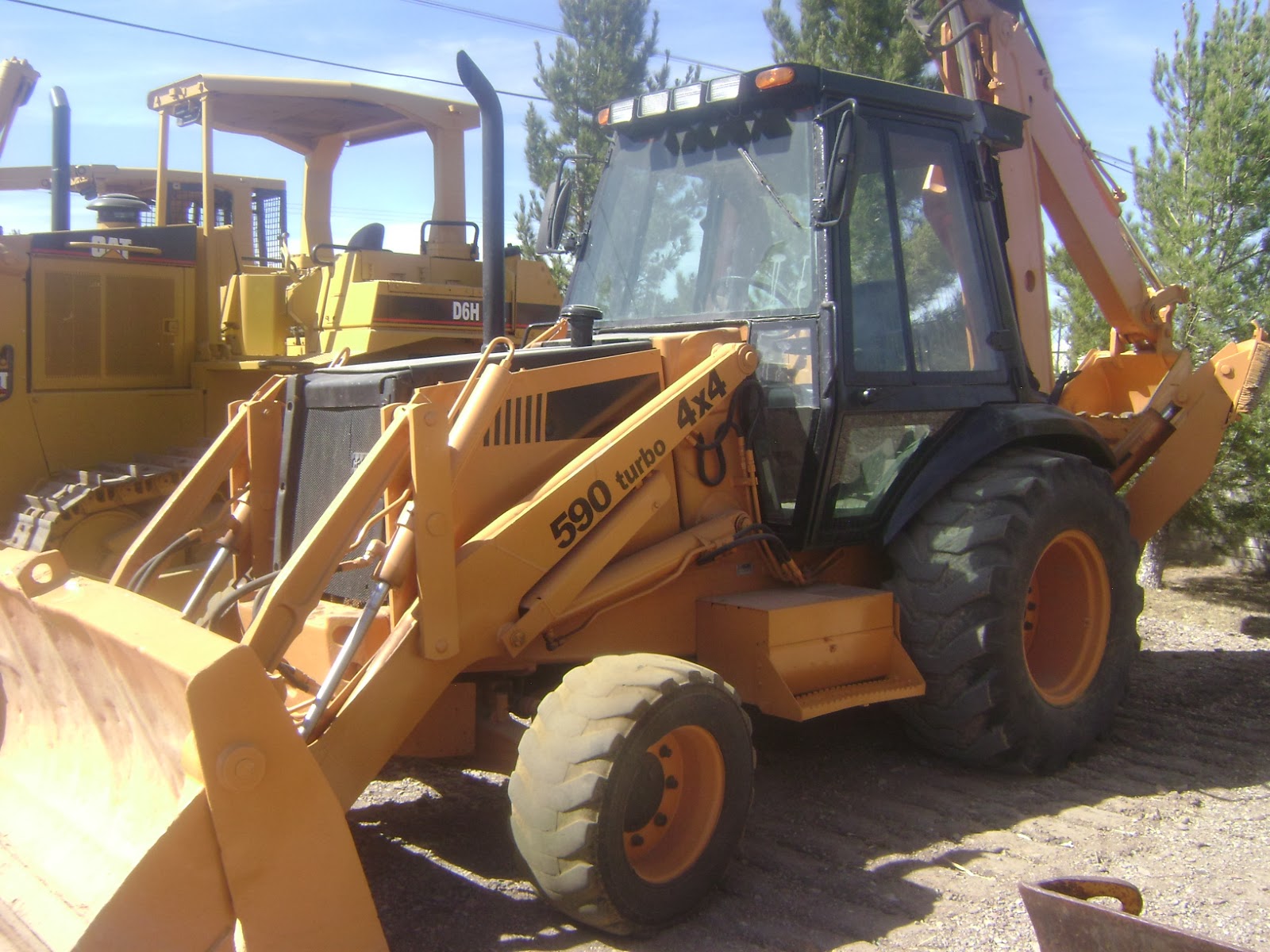 MAQUINARIA AGRICOLA INDUSTRIAL: Retroexcavadora Case 590 Turbo 4x4 1995 ...