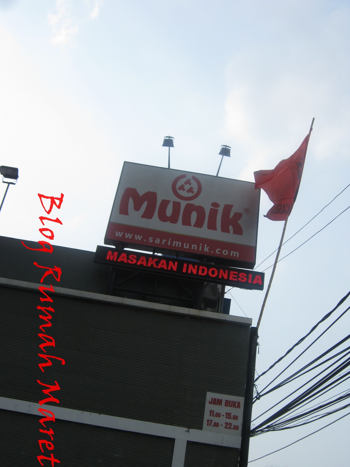 Rumah Maret: Restoran Munik Matraman