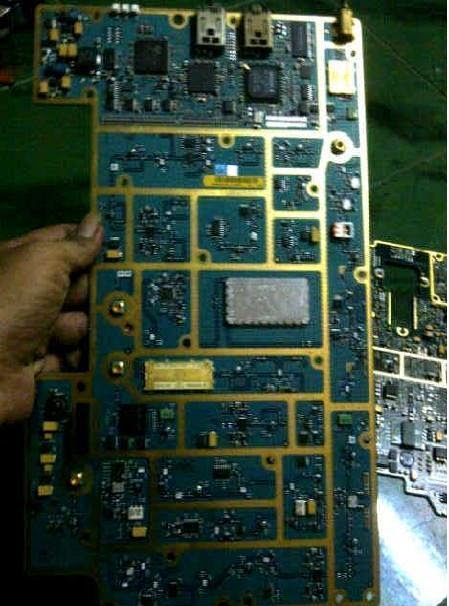 Dicari Panel Telkom - Pemanfaatan Limbah Elektronik