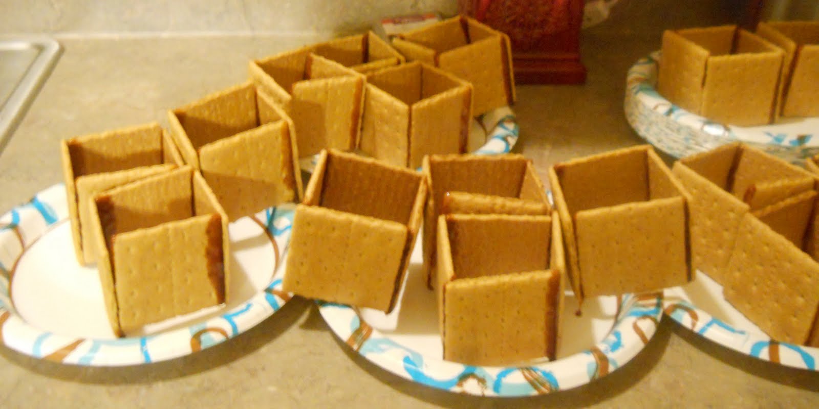 The Report Card: Gingerbread (Gram Cracker) Houses 2011