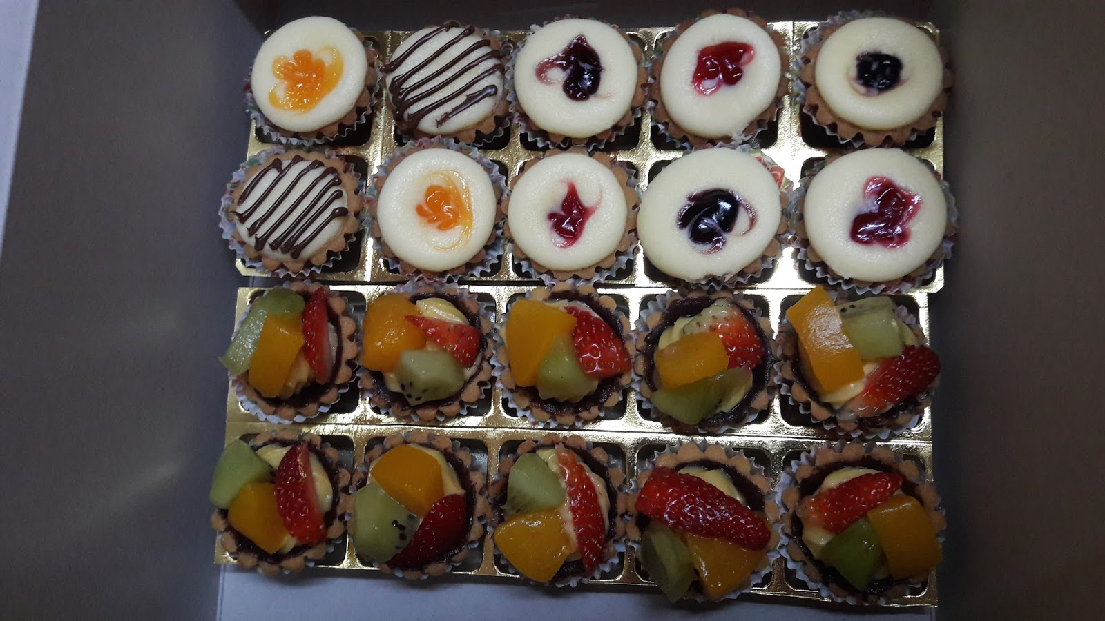 Teratak Honeyz: Assorted Tartlets