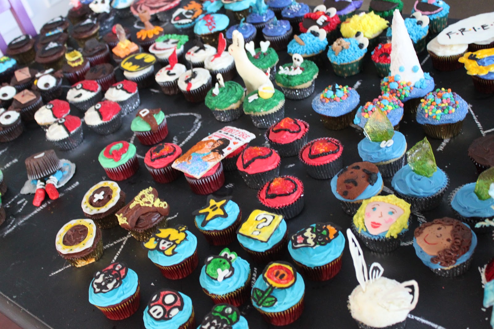 Clutzy Cooking: The Cupcake Project is a Wrap! Plus, Wow, I'm a Wife ...