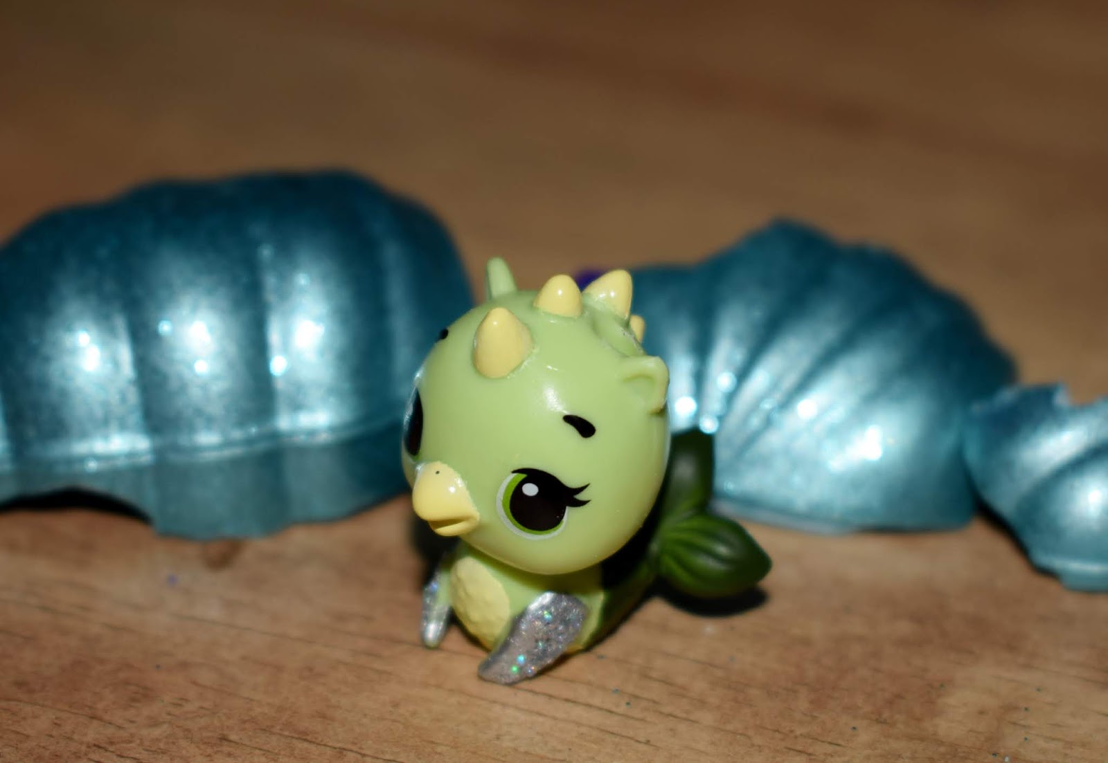 Tantrums To Smiles: Hatchimals CollEGGtibles - Mermal Magic **REVIEW**