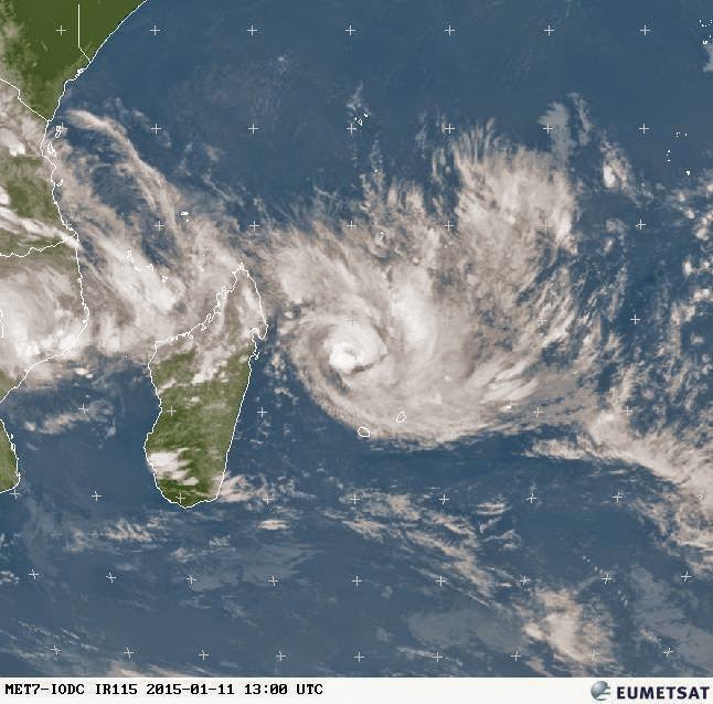 Cyclone Bansi sur l'Océan Indien - Vigilance sur La Réunion ...