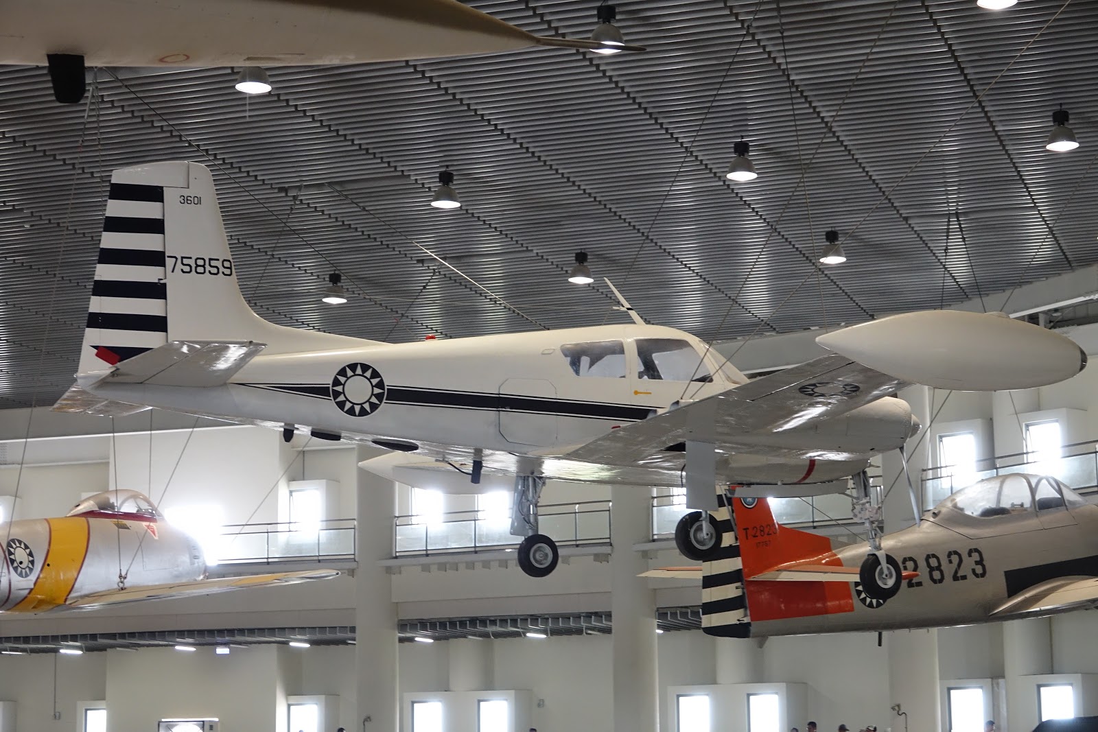 Blair's 軍事,警察及消防攝影: U-3A連絡機 3601