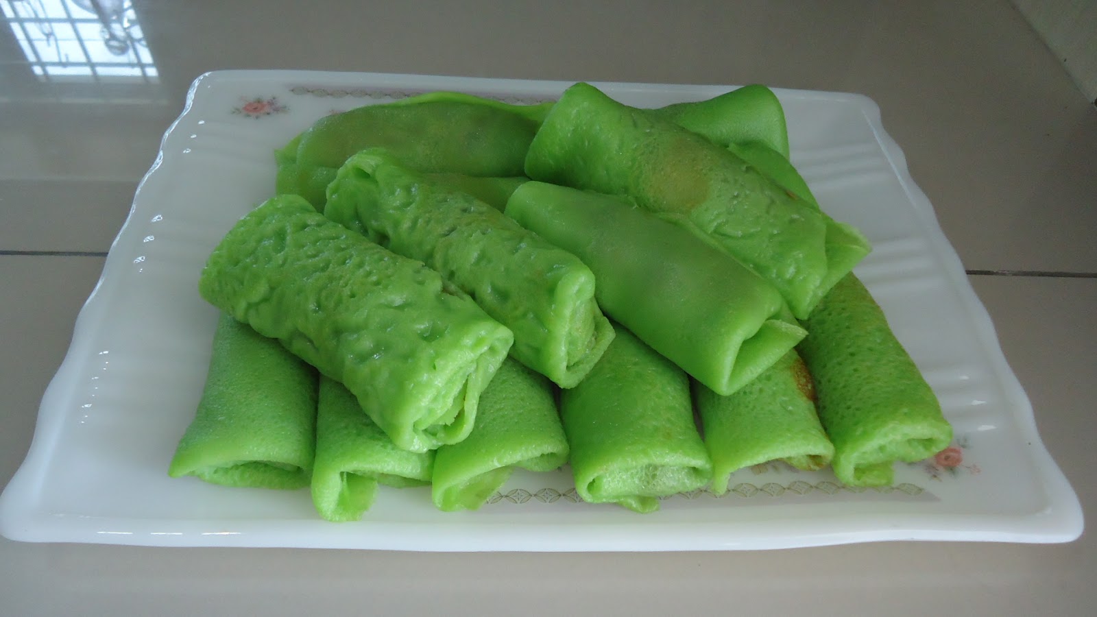 Zara ♥ Baking: KUIH GULUNG...