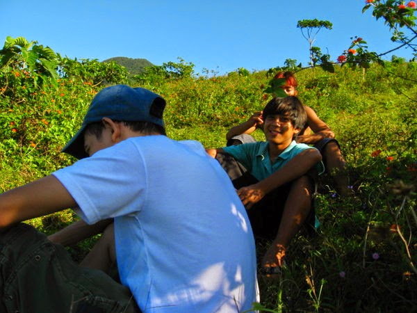 Langyaw: Marinduque (Mt. Malindig - Malbog Hot Spring - Poctoy Beach)